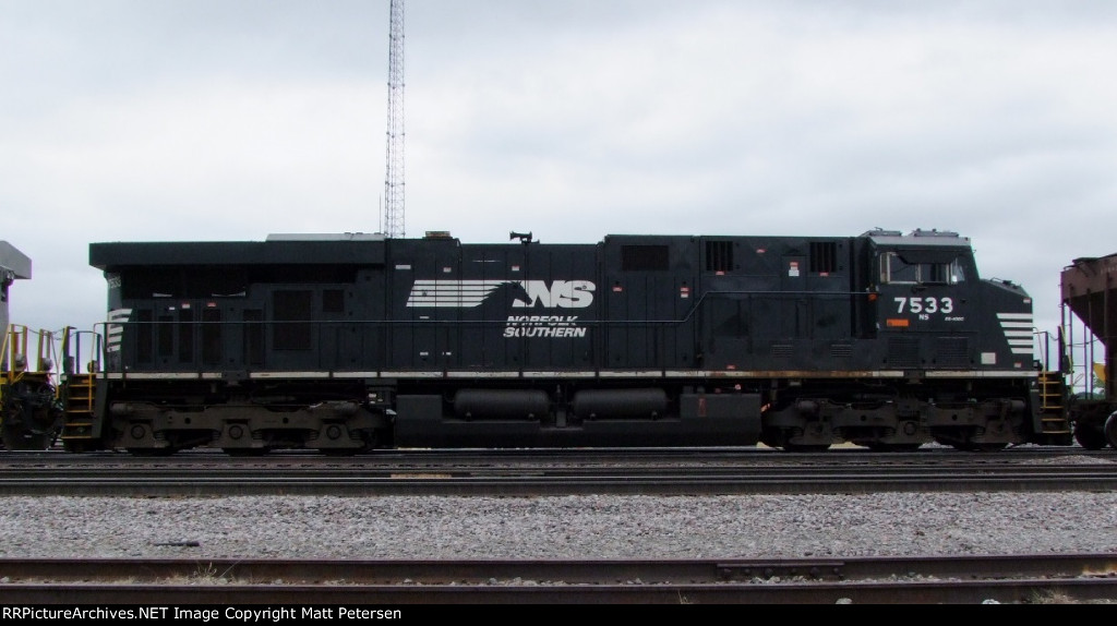 NS 7533